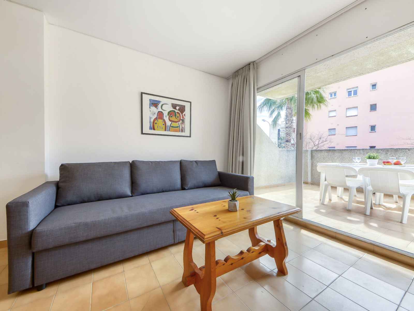 Location f2 2 personnes à Roses (Mismar)