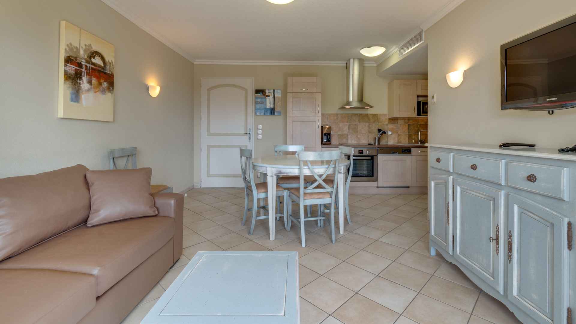 Location f3 6 personnes à Callian (Vacanceole le domaine de camiole)